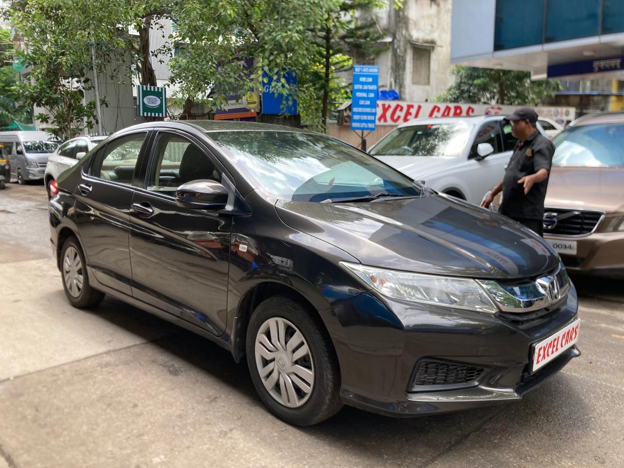 Top Pre-Owned Car Dealer in Mumbai, Car Dealer in Mumbai, Used Cars for ...